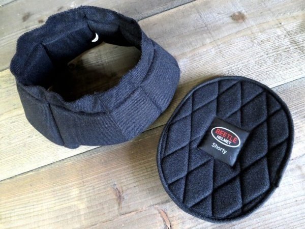 ■商品概要内容物：本体×1■詳細説明オーシャンビートル SHORTY4 ヘルメット用の取替え用インナー。リペアやサイズ変更にお使いください。■注意点※モニターや環境により実際の色味、質感等が多少異なる場合がございます。※品質向上の為、予告無...