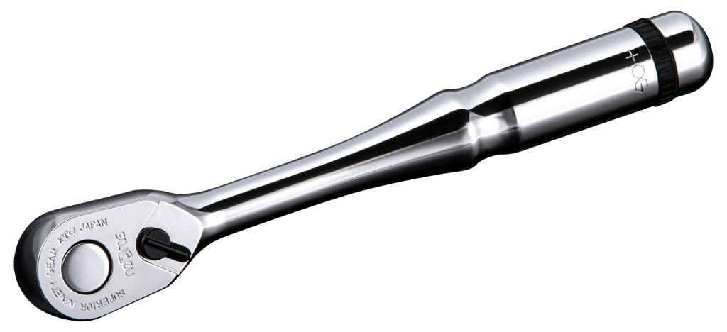 ■商品概要【全長】180mm【ヘッド部幅】26mm【ヘッド部厚み】14mm【柄部】Φ20mm【重量】245g【差込角】9.5sq.【ギア歯数】90【対応】RoHS2指令対応品(10物質)【仕様】ユニオン機構採用■詳細説明従来品(品番：NBR...