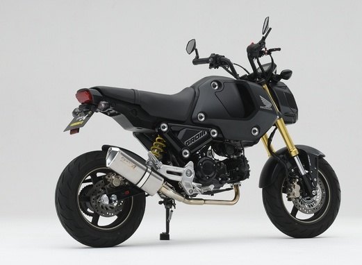 ■商品概要素材／レイアウト：SUSサイレンサー：TYPE-SA音量：87db／3625rpm 加速騒音74 db重量：1.8kg(STD3.3kg)【仕様】・タンデム○、ドレン○、エレメント○、JMCA認証・排ガス規制対応／認証制度適合品(...