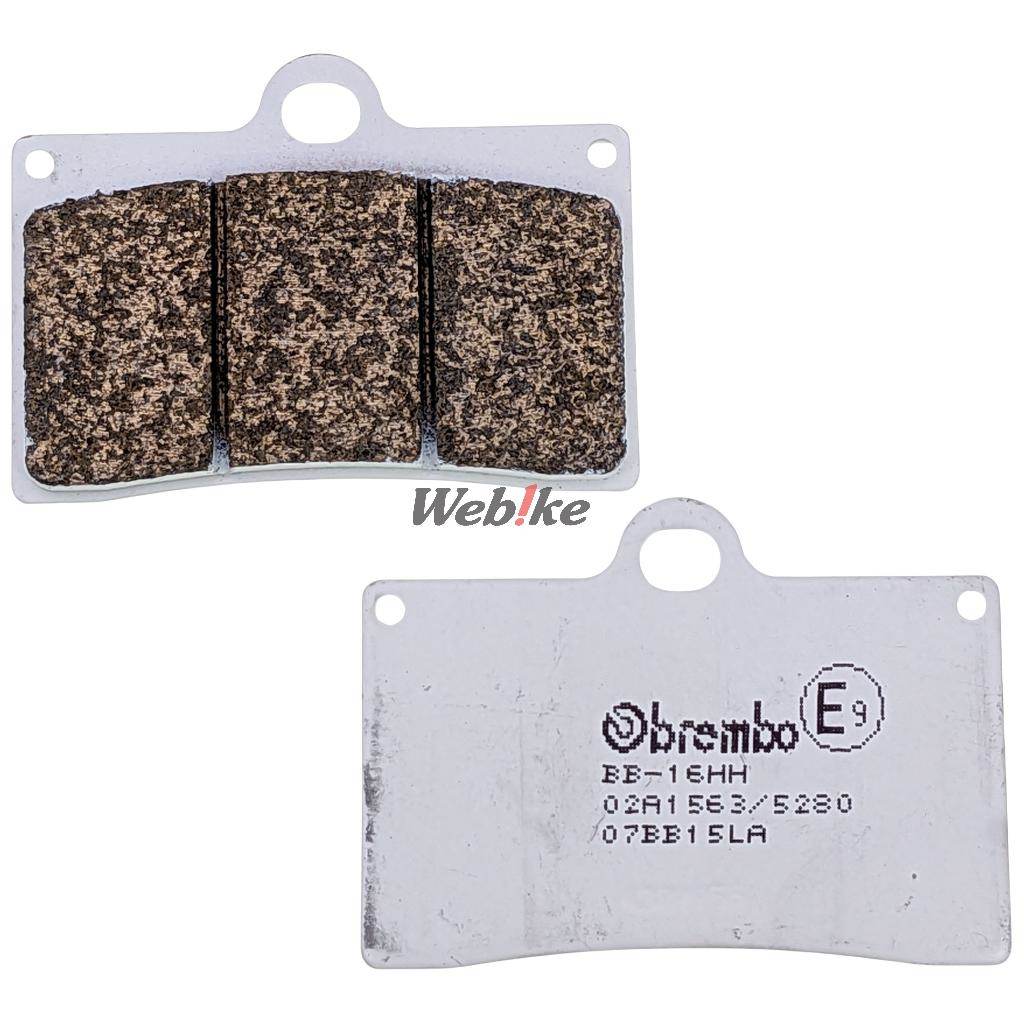 ■商品概要Webikeは、ブレンボジャパン二輪正規代理店です。摩材：シンタードコンパウンド：LA(優れた耐摩耗性能／SAのロングライフver)■詳細説明【ROAD シリーズの特長】いかなる作動状況(高温から低温まで)においても安定した高い摩...