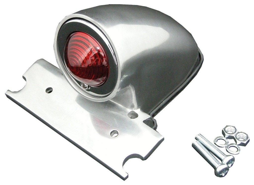 ■商品概要【商品内容】テールライト本体×1個【カラー】本体：ポリッシュ　レンズ：レッド【寸法】縦約90mm　横約122mm　奥行き約150mm口金形状：BAY15D　ワット数：21/5W【材質】テールライト本体：アルミレンズ：プラスチックリ...