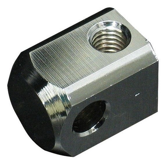 ■商品概要【商品内容】ヘッドライトブロック×1個【カラー】クローム【寸法】縦：30mm　横：22mm　高さ：25mm　ネジ穴：3/8-16【材質】スチール■詳細説明ネオファクトリー5-3/4インチヘッドライトに取り付け出来るヘッドライトブロ...