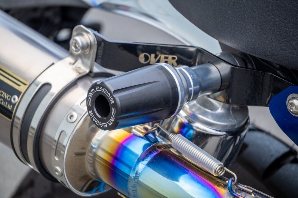 ■注意■この商品は下記となります。必ずご確認ください。取り付け部ネジ：M10x20 / 取付ベースカラー：シルバーアルマイト仕上げ■他の商品はこちらです取り付け部ネジ：M10x20 / 取付ベースカラー：ブラックアルマイト仕上げはこちら取り...