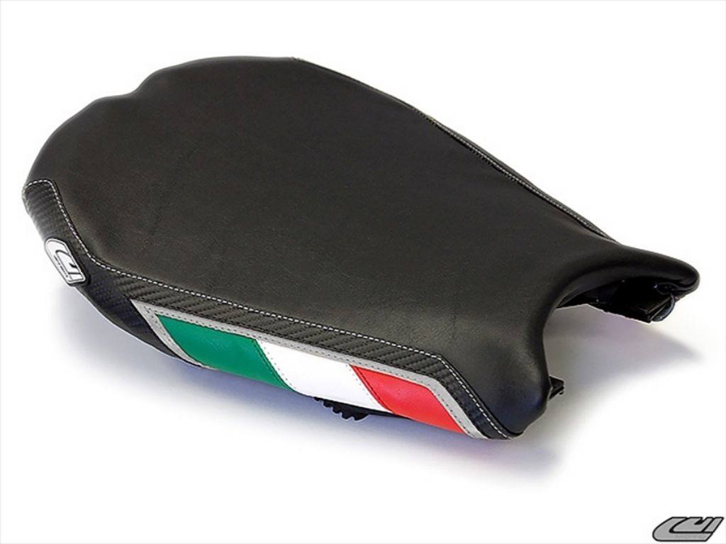 ■注意■この商品は下記となります。必ずご確認ください。カラー：シルバー／シルバーステッチ■他の商品はこちらですカラー：ガンメタ／ガンメタステッチはこちらカラー：ゴールド／ゴールドステッチはこちらカラー：ガンメタ／レッドステッチはこちら※リン...