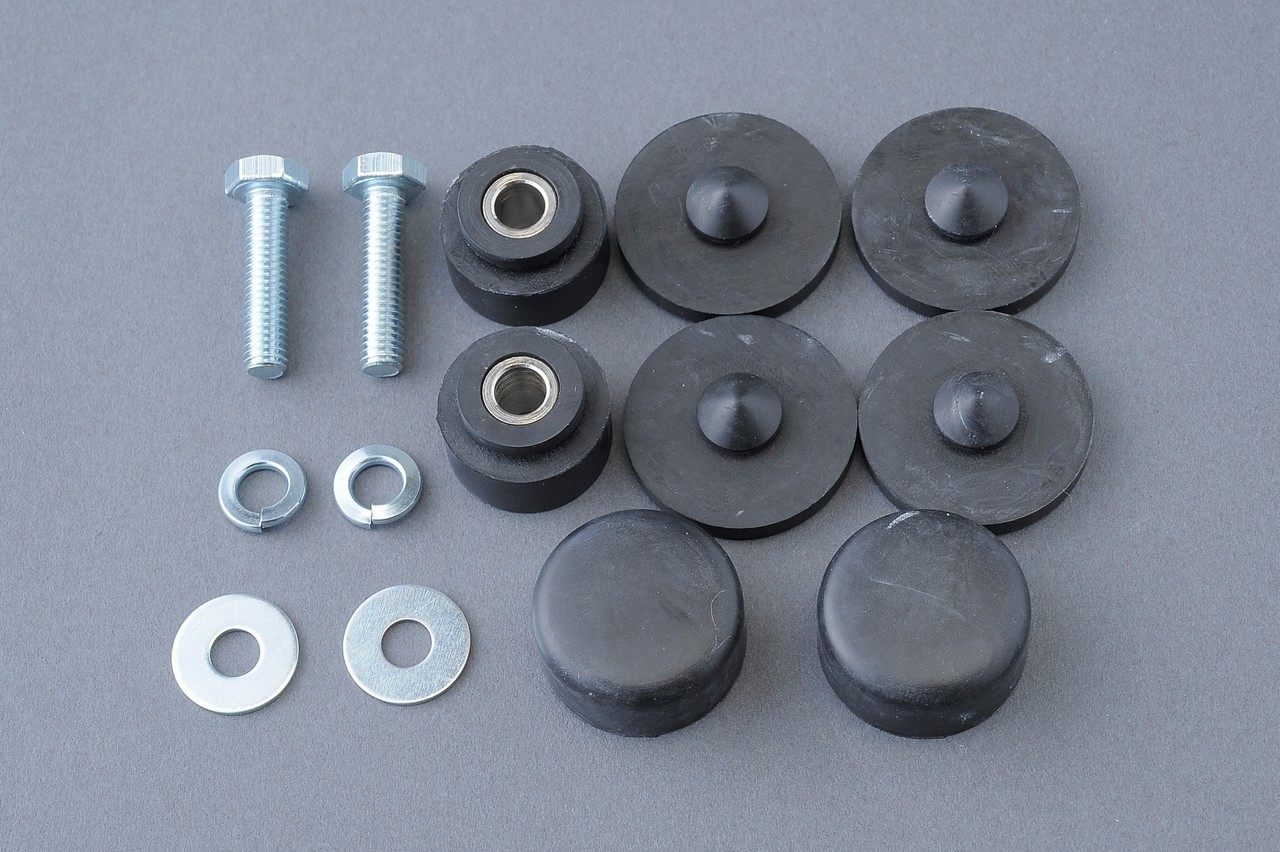 ■詳細説明バッテリーケースを車体にマウントするための、ダンパーラバーセット。■適合車種Z1 (900SUPER4)&ensp;Z1 (900SUPER4)Z2 (750RS/Z750FOUR)&ensp;Z2 (750RS/Z750FOUR)