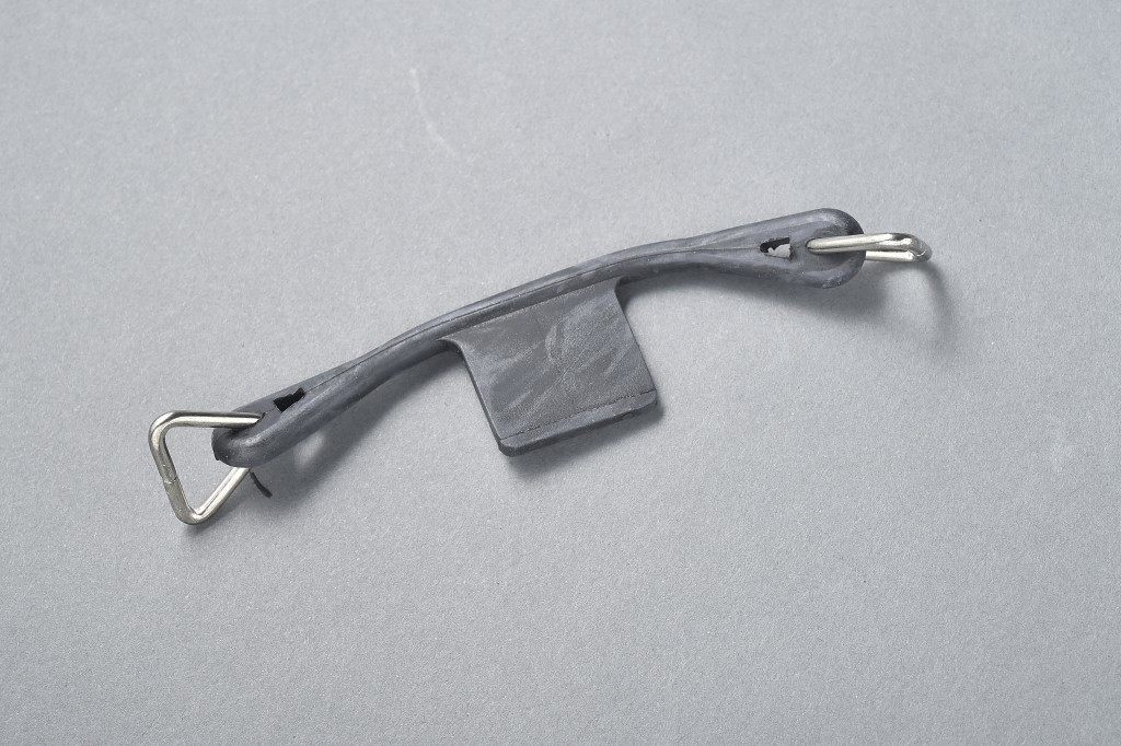 ■詳細説明フューエルタンク固定用のストッパーラバーバンド 。■注意点※掲載写真はイメージとなり実際の商品と異なる場合もございます。予めご了承下さい。■適合車種MACH 750SS&ensp;MACH 750SSMACH H2&ensp;MA...