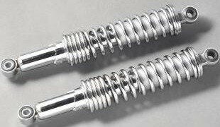 ■商品概要【素材】・スチール製／ハードクロームメッキ仕上げ・自由長320mm・アッパーマウント：14mm・ロアマウント：10mm■詳細説明細身のH1用リアショックを再現。もちろん自由長も純正と同様としました。スプリングは不等ピッチで、もちろ...