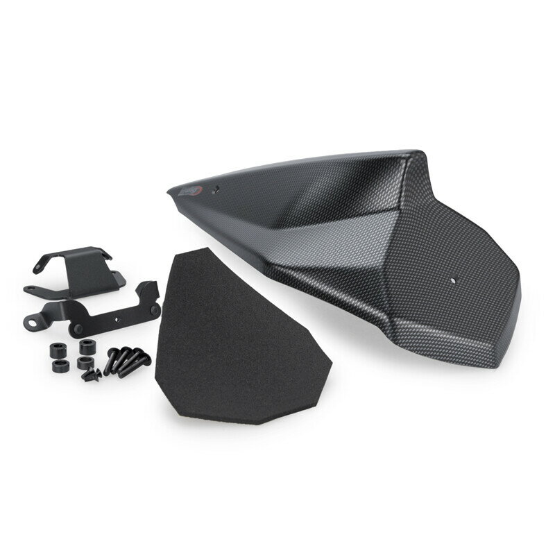 ■詳細説明ABS樹脂製のシングルシートカウル。アグレッシブにレーシングイメージを演出するだけでなく、車体後部に発生する乱流を効果的に軽減いたします。付属のステーを使用して、純正シートと入れ替えて取り付けが可能なボルトオン設計。シートカウル前...