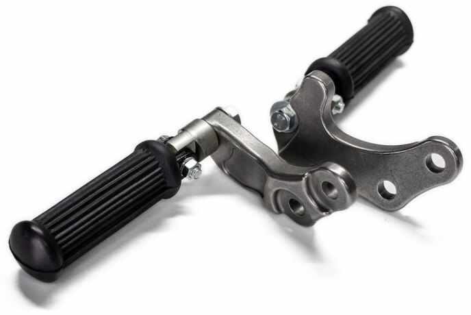 ■商品概要・JCMA (Japan Custom Motorcycle Association)・日本改造単車協会■注意点※純正バックステップモデル (’85-’95) は周辺部品の交換が必要。※画像には他の商品が含まれている場合があります...