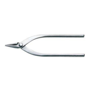 ■商品概要【仕様】【120mm標準】■詳細説明強くつかむことができます。板や線材を折り曲げたりつぶしたりすることに適しています。くわえ部にギザがなく相手に傷をつけません。