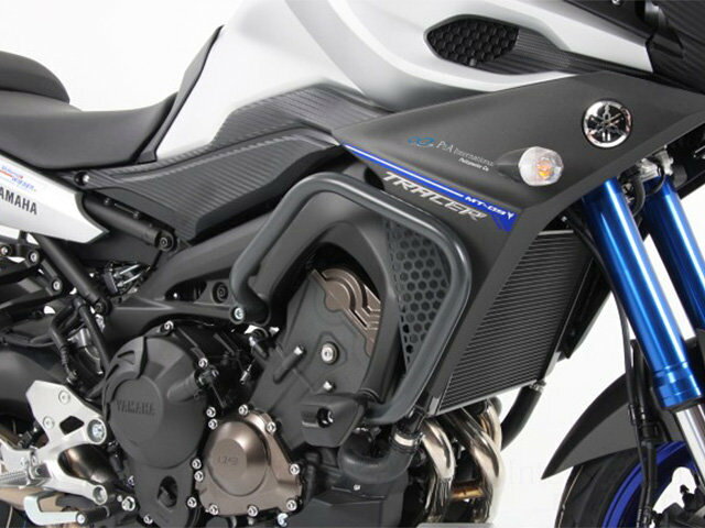 ■商品概要501-4559-0005(メーカー品番：5014559 00 05)カラー：ダークグレークラッシュパッド付属■詳細説明エンジンガートやタンクガードというと、一般的にエンジンや車体を守るもの、と考える方が多いでしょう。しかし、ヘプ...