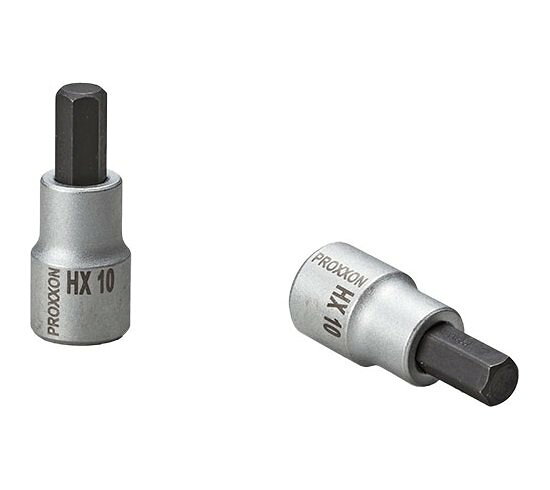 ■商品概要サイズ：HX10mm差込角サイズ：1／2(12.7mm)ソケット外寸：直径＝22mm 長さ＝55mm重量：69g【素材／材質】クロムバナジウム鋼表面仕上：下地に二層のニッケルクローム／最終仕上げはマットクローム【仕様】レーザーマー...