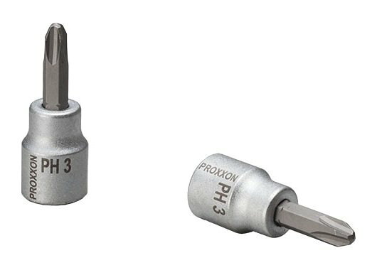 ■商品概要サイズ：(+)No.3差込角サイズ：3／8(9.5mm)ソケット外寸：直径＝18mm 長さ＝50mm重量：34g【素材／材質】クロムバナジウム鋼表面仕上：下地に二層のニッケルクローム／最終仕上げはマットクローム【仕様】レーザーマー...