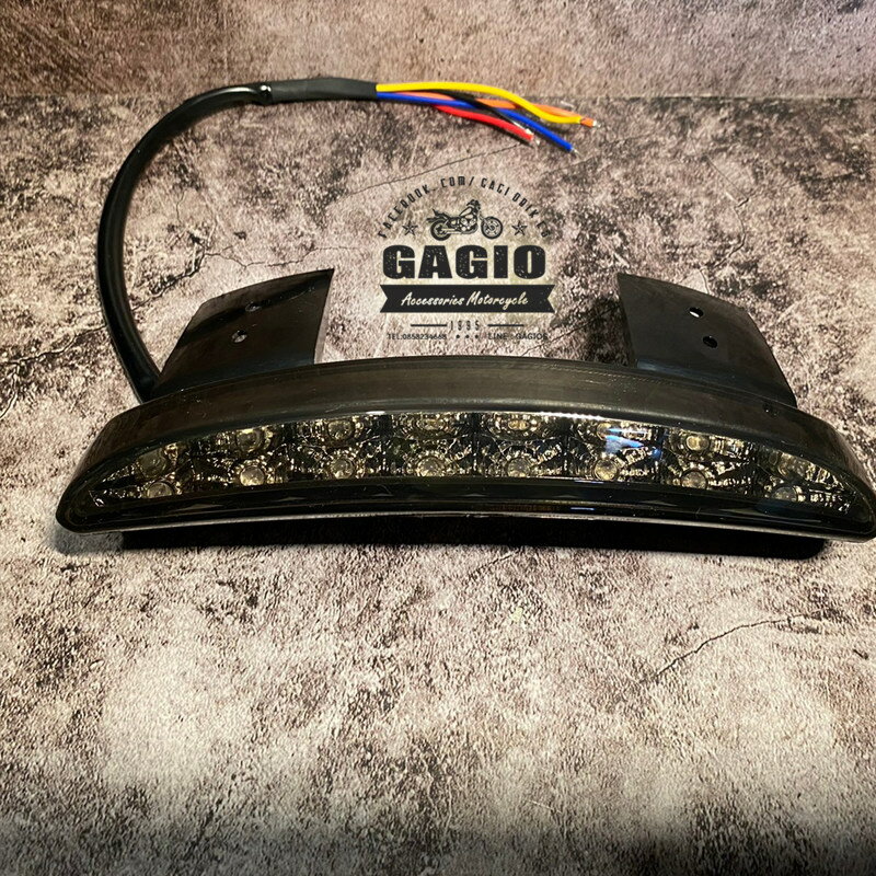 ■詳細説明LED rear lights have a built -in turn signal. Suitable forvintagestyle motorcycles， classic cafes， thrown cafes. Ot...