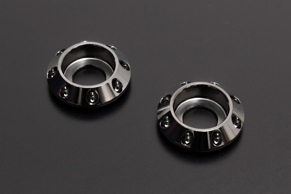 ■詳細説明-漆黒Editionとは-現在ARCHIより販売されているアルミ削り出しパーツに漆黒メッキ加工を施すことで、通常のアルマイトでは演出できない妖艶な雰囲気を醸し出し、かつ対候性にも優れるハイエンドモデルです。特殊な加工を要するため、...