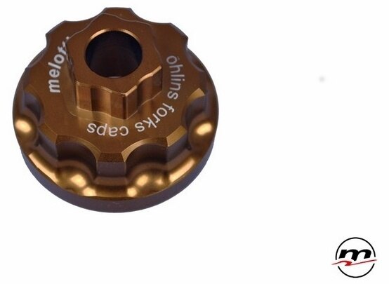 ■詳細説明Machined from Ergal billet and then treated withanodicoxidation.Indispensable for removing the Ohlins caps of cartr...