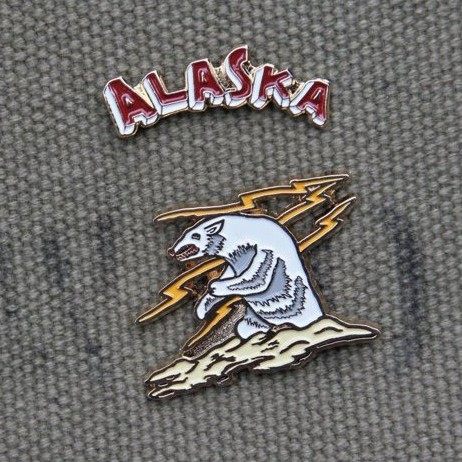 ■商品概要材質：真鍮製サイズ：33 × 25mm、30 × 12mm■詳細説明Metalize Productions was founded in 2010 as a specializedaccessories brand， with ...