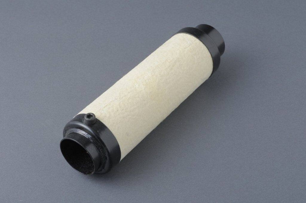 ■商品概要【サイズ】全長：220mm実質外径：Φ59.7mm内径：Φ40mm■詳細説明排気音量を抑え効率的な排気性能を維持するためのインナーサイレンサー。消音材であるグラスウールは消耗品であり、使用頻度によっても異なりますが必ず要交換となり...