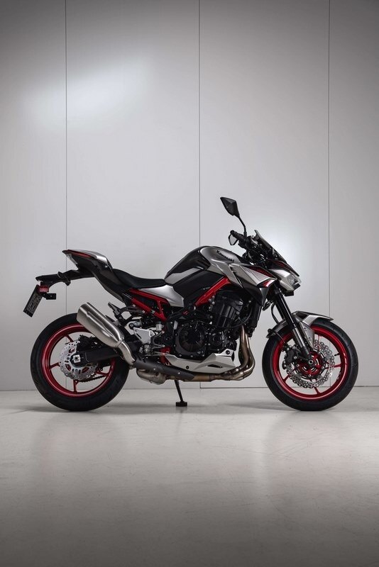 ■商品概要rem_94582_100365-1+0105_366020■詳細説明Slip On REMUS NXT stainless steel matt for Kawasaki Z900 as ofMY20＝>consisting o...