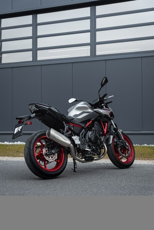 ■商品概要rem_94582_364523+0105_364523■詳細説明Slip On REMUS NXT stainless steel matt for KAWASAKI Z650／Ninja650MY 23＝>consisting...