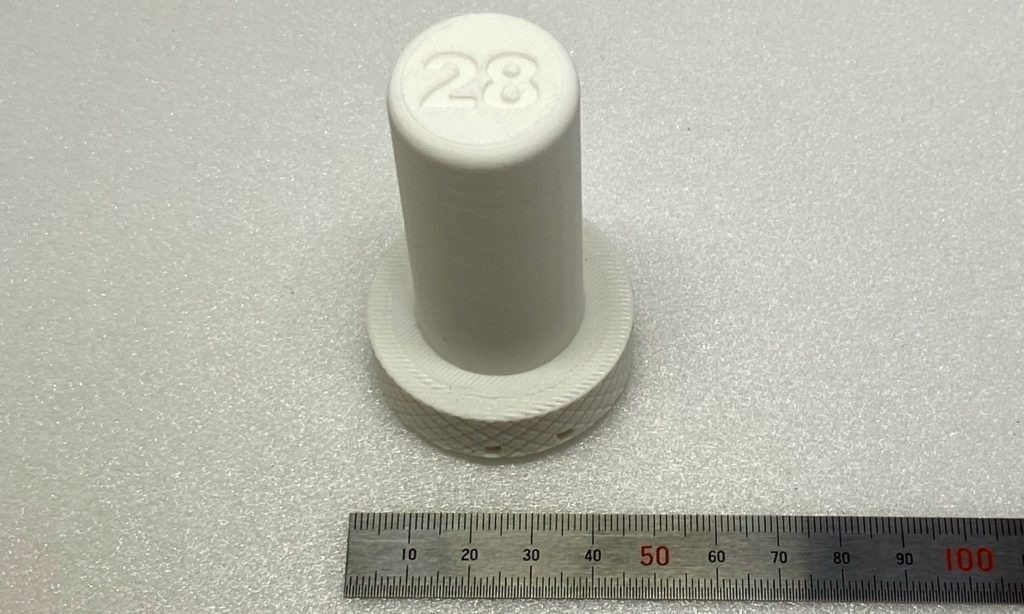 ■詳細説明リヤタイヤを交換する際、アクスルシャフトを刺し直す時にリヤブレーキがサポート部分で動いてしまいなかなかアクスルシャフトを刺せない事などは有りませんか。そんな時に役立つ便利なアイテムとなります。固定治具を刺しておく事で、スイングアー...