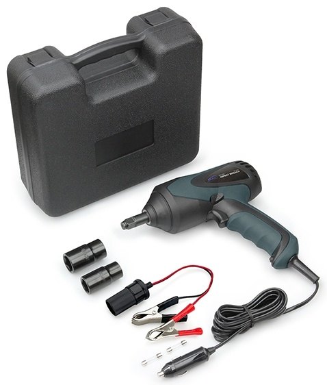 ■商品概要入力電圧：DC12Vヒューズ：15A(アクセサリープラグに内蔵)本体サイズ：238(L)×78(W)×205(H)mm質量：1.7kg角ドライブ寸法：□12.7mm無負荷回転数：4500rpmトルク：160N・m電源コード長：約3...