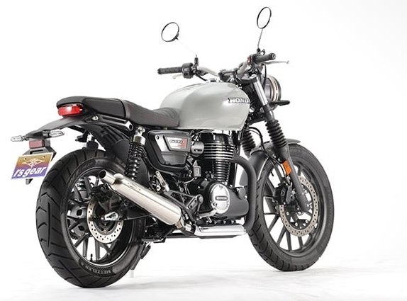 ■商品概要重量：2.2kg(STD：3.3kg)集合方式：スリップオン・政府認証品・車検対応・オイル交換可・オイルフィルター交換可・センタースタンド使用可・純正オプションサドルバッグ使用可■詳細説明GB350ワイバンクラシック・トラディショ...