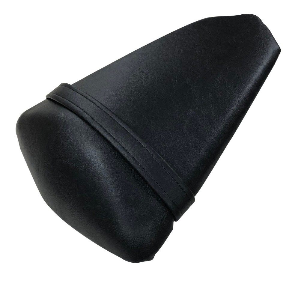 ■商品概要タイプ：張替タイプ日本製■詳細説明500車種以上を取扱うアルバ国産シートカバーは完全国内生産。型作成から、裁断、縫製と言ったすべての生産工程を一括管理。張替時も非常にキレイに仕上がります。使用する表皮(生地)も日本製のみを使用して...