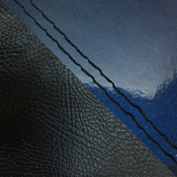 ■注意■この商品は下記となります。必ずご確認ください。カラー：エナメルブルー・黒/黒ダブルステッチ ツートン■他の商品はこちらですカラー：スベラーヌレッド・黒/透明ステッチ ツートンはこちらカラー：スベラーヌブルー・黒/透明ステッチ ツート...