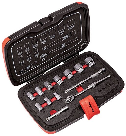 ■商品概要●ソケット・ 8mm・10mm・12mm・13mm・14mm・17mm・19mm・21mm・22mm・24mm●スマートヘッドラチェット(ギア数72山)・170mm●エクステンションバー・75・150mm3／8'DR.■注意点※メ...