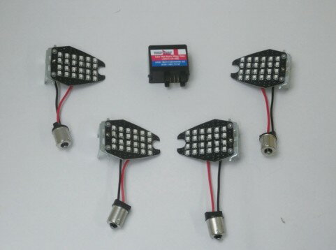 ■商品概要・1台分のセット・高輝度LED24ヶ使用・専用ウインカーリレー付【内容】ウインカー用LED基板左右・各 2個／LED用ウインカーリレー1個タイプ： シーケンシャル■詳細説明純正ウインカーに組み込む、基板タイプのLED・シーケンシャ...