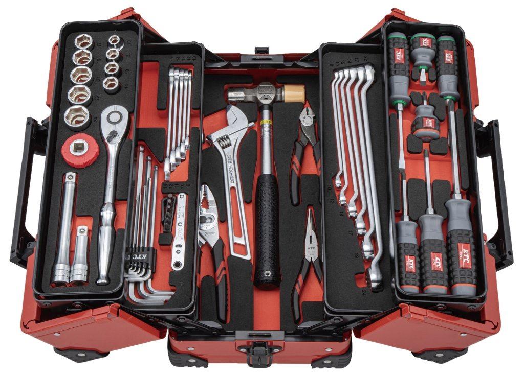 ■商品概要●カラー：レッド●入組点数：52点●差込角(SQ)：12.7●質量(kg)：12.5●ケース品番：EK-10AR3●セット内容：・12.7sq.六角ソケット：B4-10、12、13、14、17、19、21、22、24・12.7sq...