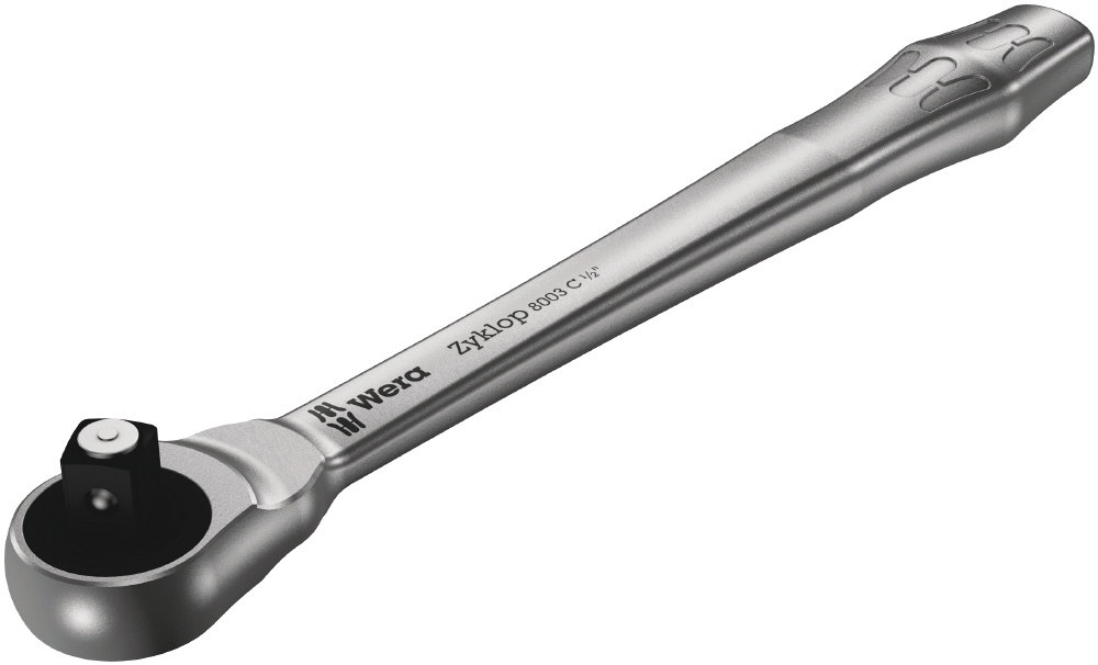 ■商品概要●差込角 (DR)：1/2●全長 (mm)：281●ボールロック付き1/2'角ソケット用●ロッキング機能●Zyklopプッシュスルースクエア付き■詳細説明●Zyklopプッシュスルースクエア付きメタルラチェット。●非常に狭いスペー...