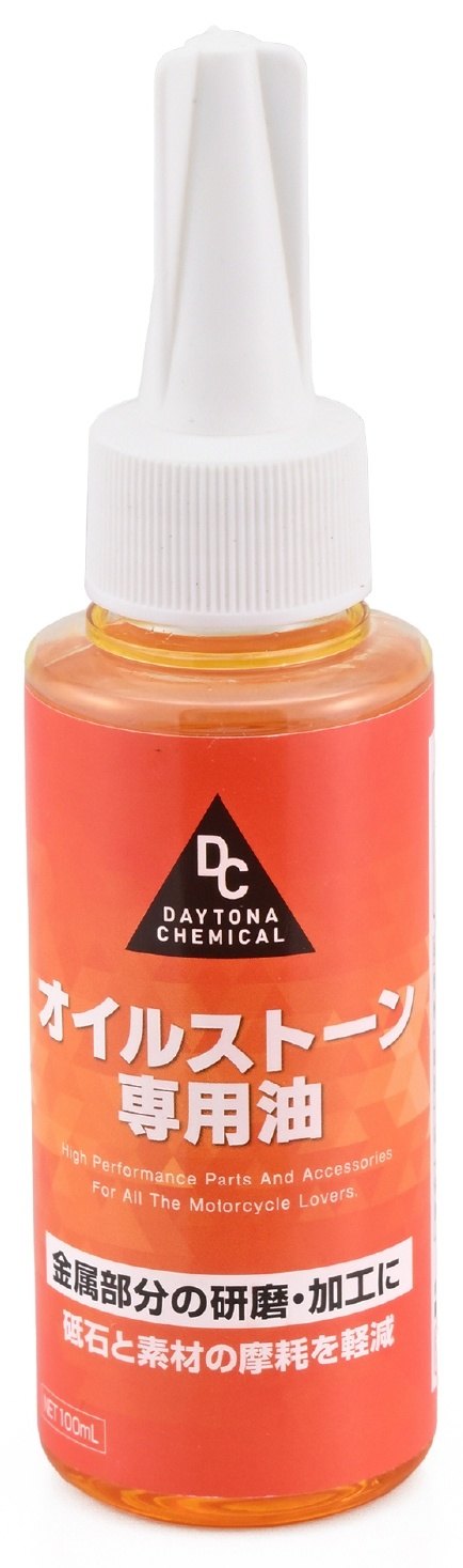 ■商品概要潤滑油内容量：100ml成分：鉱油／不水溶性切削油剤第4類第4石油類 危険等級3■詳細説明研磨にちょうどいい粘度と油膜に調整したオイルストーン専用のオイル。金属部品の研磨、加工に最適。専用オイルを使用することで、砥石と素材の磨耗を...