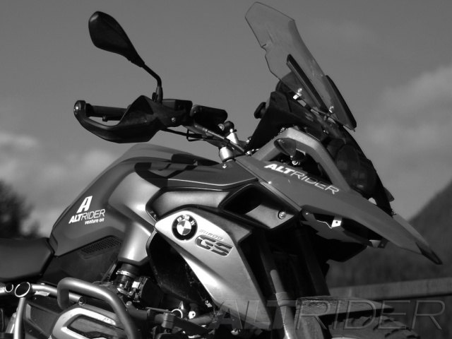 ■詳細説明Made from high-gloss polymeric vinyl， these decals arewaterproof，fade-proof， and specifically chosen to complement ...