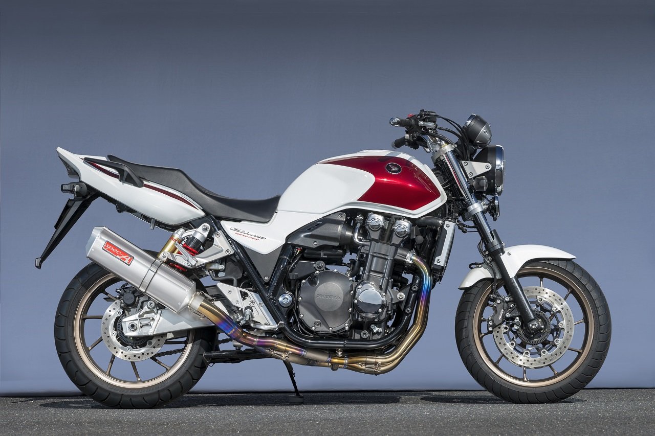 ■商品概要レイアウト：4-2-1 ダウンタイプ素材：チタンサイレンサータイプ：TYPE-SAサイレンサーサイズ：チタン三角形×400音量：92db重量：5.0kg(STD：12.1kg)キャタライザー付属アルミ削り出しエンドキャップ排ガス規...