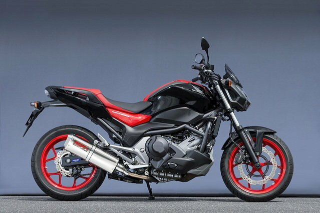 ■商品概要【タイプ】・スリップオン・サイレンサー：TYPE-S【素材／材質】・エキゾースト：ステンレス・サイレンサー：チタン・エンドキャップ：アルミ削り出し【サイレンサーサイズ】三角形×400【重量】2.0kg (スタンダード3.7kg)【...