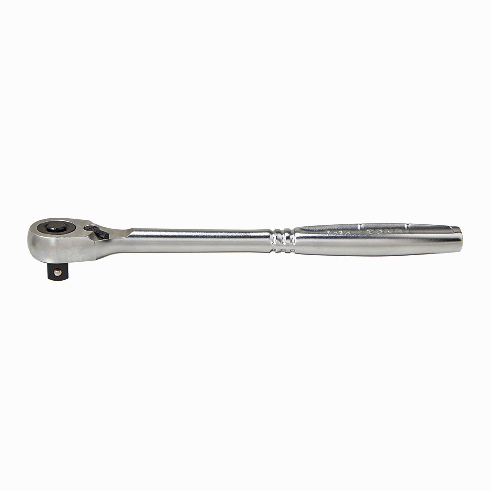 ■商品概要■ 差込角：9.5mm(3/8)■ 全長：200mm■ 質量：240g■ 歯数：72● ソケットホールド機構 搭載モデル■注意点※メーカー都合により商品の仕様変更がある場合がございます。ご了承ください。