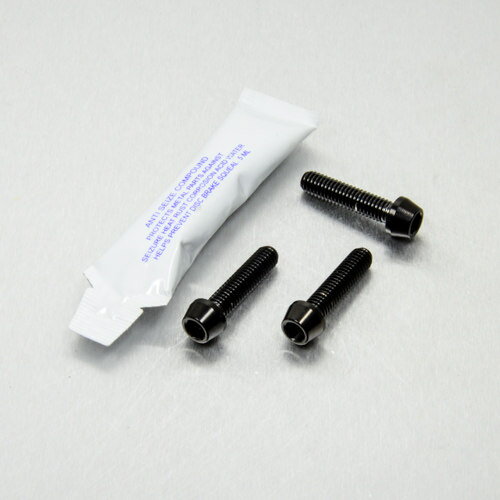 ■商品概要素材：ステンレス製品タイプ：ヨーク／バー重さ：25.02g入数：3穴あけ加工：なし■詳細説明ブレーキ＆クラッチパーチをハンドルバーに挟み込むためのボルトです。磨き仕上げステンレス製なので退色や腐食の心配はありません。簡単メンテナン...