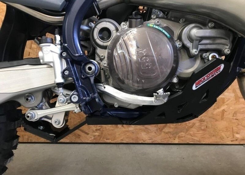 ■詳細説明Sabot xtrem thickness 8 mm with protection rods integrees■注意点※取扱説明書が付属する場合は、外国語となります。※輸入商材の為、納期が遅れる場合がございます。あらかじめご了...