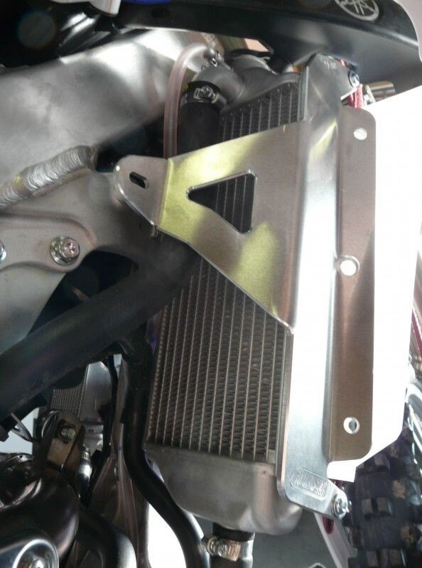 ■詳細説明radiator guard hoops aluminum AG5Thickness 4 mm■注意点※取扱説明書が付属する場合は、外国語となります。※輸入商材の為、納期が遅れる場合がございます。あらかじめご了承ください。※画像に...