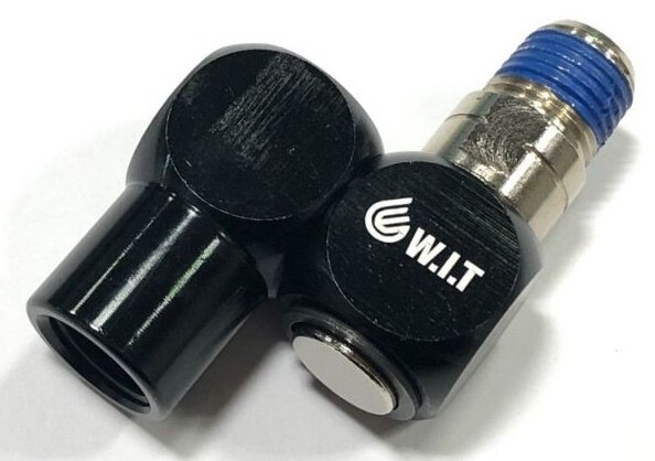 ■商品概要【スペック】・エアーインレット：1/4PT・使用空気圧：6.3kgf/cm2■詳細説明エアーツールを使用する際に、エアーホースの捻れを防止し、作業性を向上させる事が出来るのがスイベルコネクターです。エアーツールとエアーホースの間に...