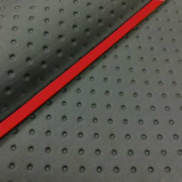 ■注意■この商品は下記となります。必ずご確認ください。カラー：フルエンボスブラック／赤パイピング■他の商品はこちらですカラー：黒はこちらカラー：黒／黄色パイピングはこちらカラー：黒／白パイピングはこちらカラー：黒／赤パイピングはこちらカラー...