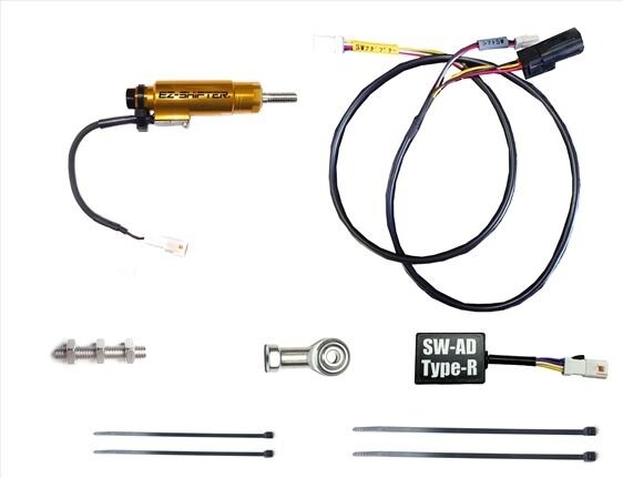 ■詳細説明この製品は純正シフタースイッチと入れ替えるものです。純正ステップでフィッティング済。Type-Rになったことで、シフタースイッチの閾値(しきいち)を専用のアダプターで変更可能。お客様の好みに合わせたシフトフィーリングにできます。■...