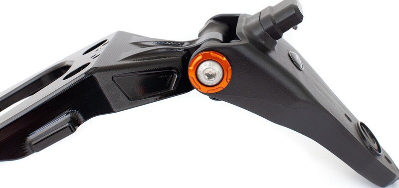 ■詳細説明Special washer made of aluminum and anodized in differentbrilliantcolors. It gives a touch of color to your plate h...