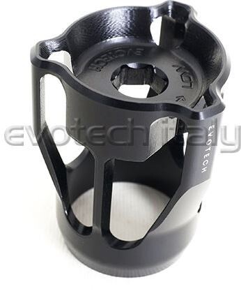 ■詳細説明The hydraulic shock absorber preload adjustment knob is anessentialcomponent for those who want quick and precise a...