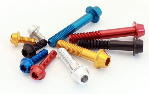 ■詳細説明Machined from Ergal T-7075 aluminum billet using ourmostsophisticated CNC machineries. Thanks to material andmachin...