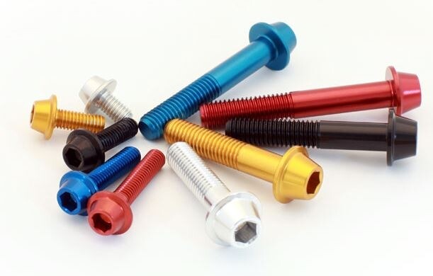 ■詳細説明Machined from Ergal T-7075 aluminum billet using ourmostsophisticated CNC machineries. Thanks to material andmachin...