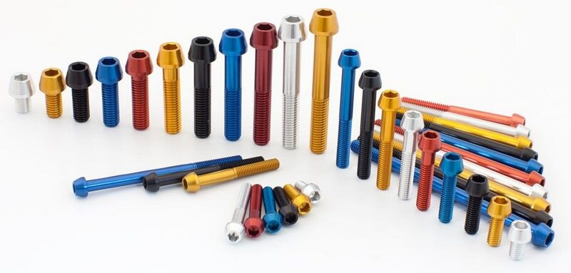 ■詳細説明Machined from Ergal T-7075 aluminum billet using ourmostsophisticated CNC machineries. Thanks to material andmachin...