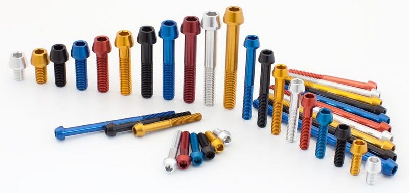 ■詳細説明Machined from Ergal T-7075 aluminum billet using ourmostsophisticated CNC machineries. Thanks to material andmachin...